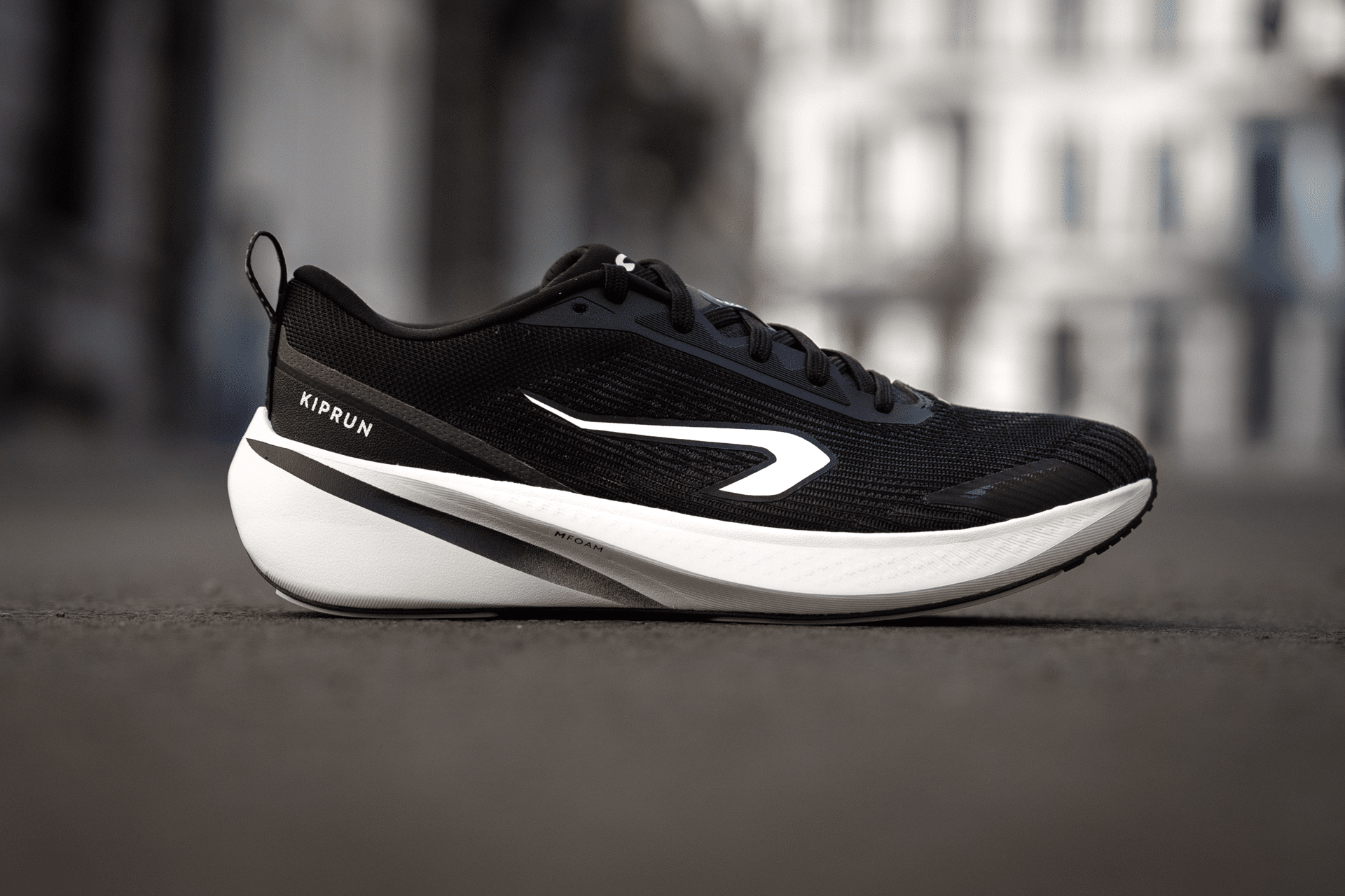 KIPRUN Cushion 500 Review: The Right Shoe for Beginners?